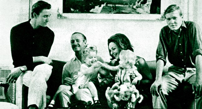 1964-david-niven-and-family – Hjördis Genberg Niven